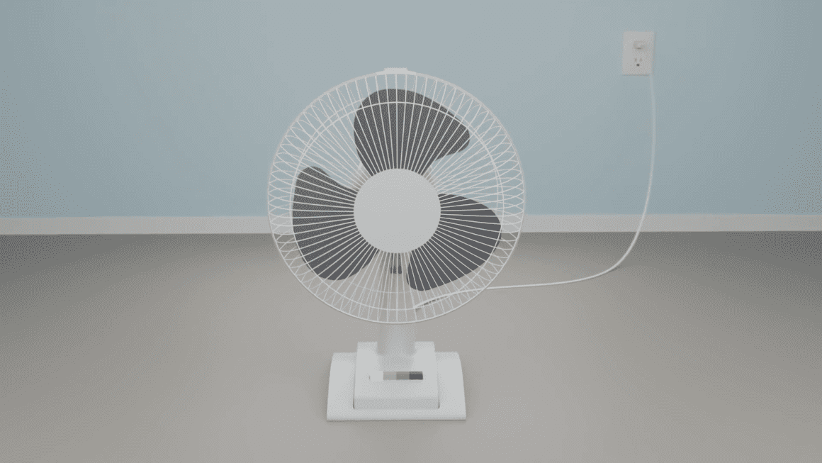 What is an oscillating (rotating) fan and how does it work?